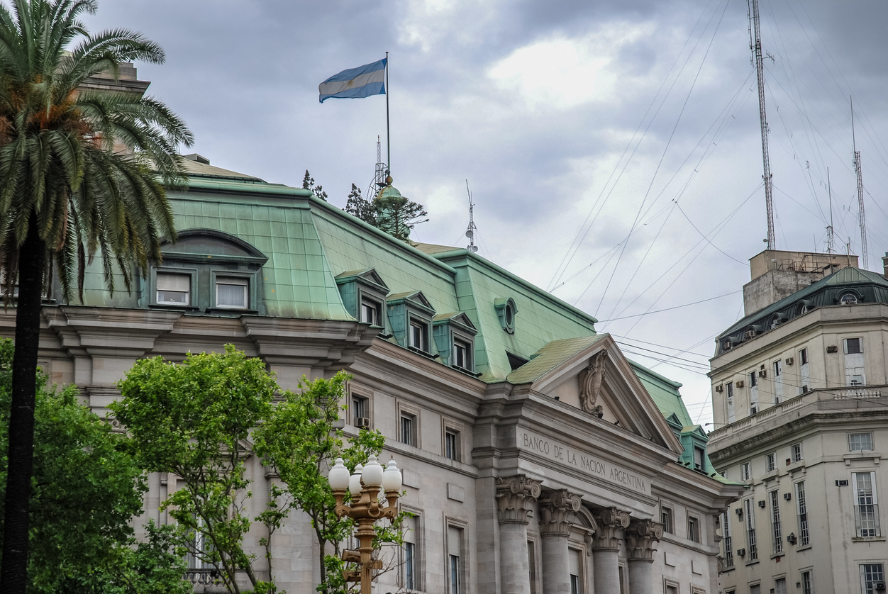 Argentina's Central Bank Shocks with 97% Interest Rate Surge - Senit